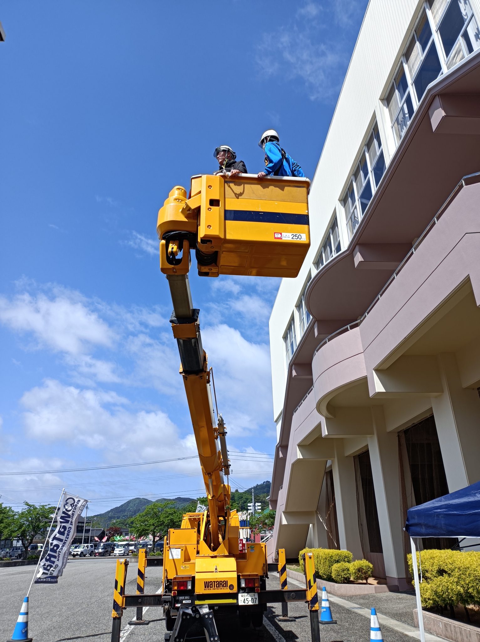 WAKU WAKU WORK 2024に行ってきました！！（鶴岡第五中学校編） - 株式会社渡会電気土木